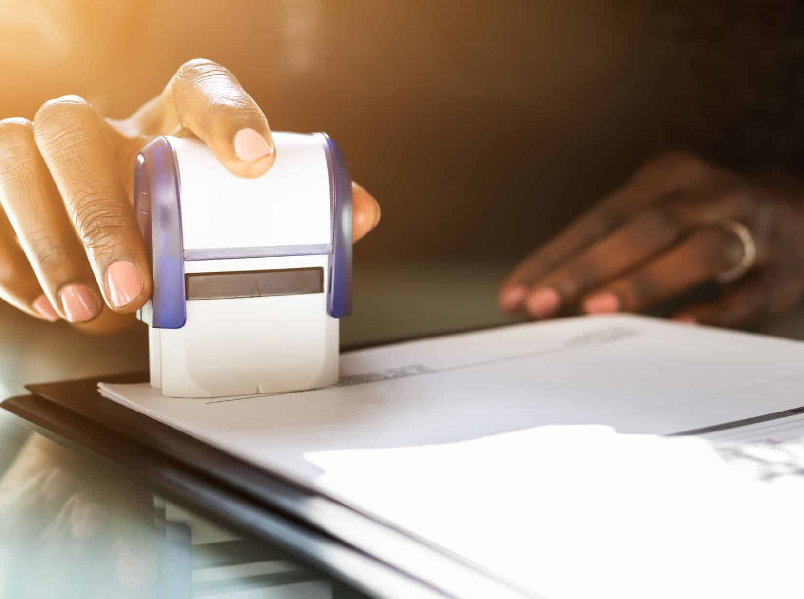 33 Cool Ways To Make Money As A Notary ($6K+ Monthly!) - Wildchildretire